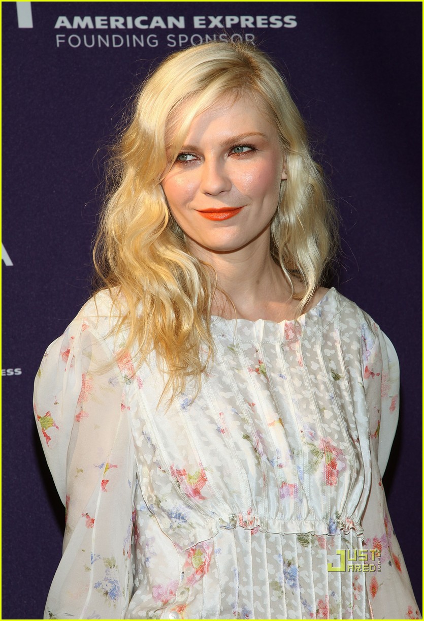 Kirsten Dunst Makes Her Directorial Debut!: Photo 2445384 | Brian ...