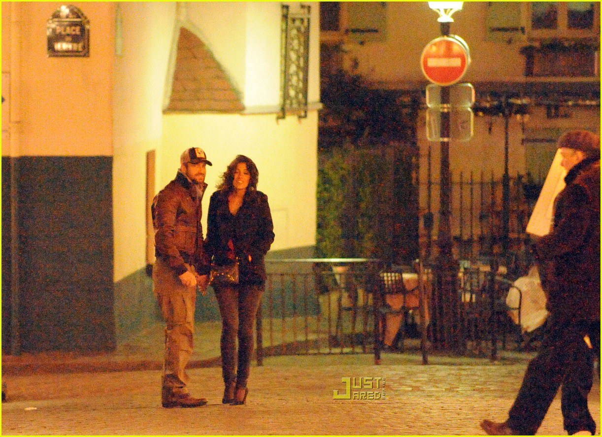 Gerard Butler & Laurie Cholewa's Date -- FIRST PICS: Photo 2441850 ...