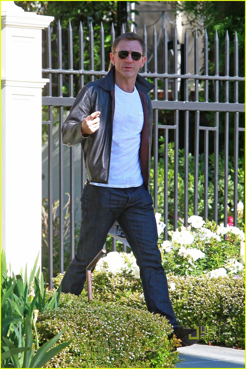 Daniel Craig: Cat On a Hot Tin Roof!: Photo 2449563 | Daniel Craig ...