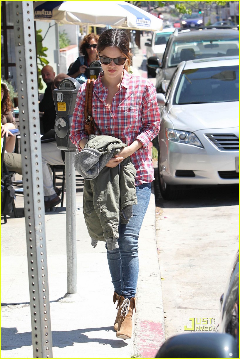 Rachel Bilson: Cru Cutie: Photo 2449706 | Rachel Bilson Photos | Just ...