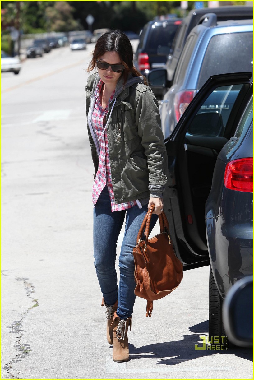 Rachel Bilson: Cru Cutie: Photo 2449716 | Rachel Bilson Photos | Just ...