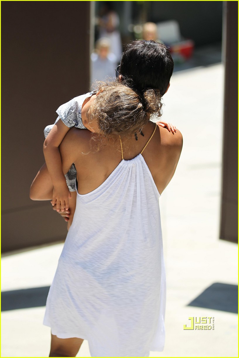 Halle Berry: Napping Nahla!: Photo 2455242 | Celebrity Babies, Gabriel ...