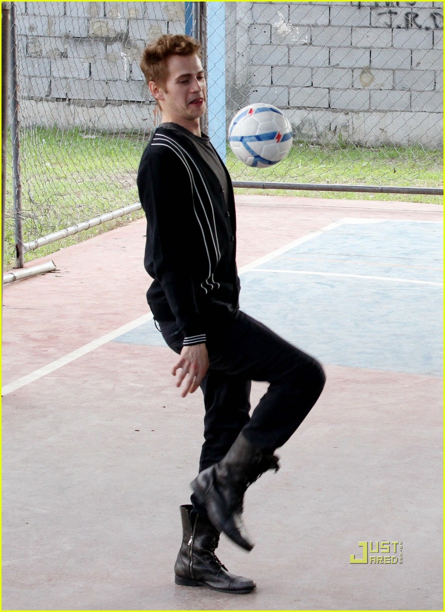 Hayden Christensen: SOCCER Stud!: Photo 2450083 | Hayden Christensen ...