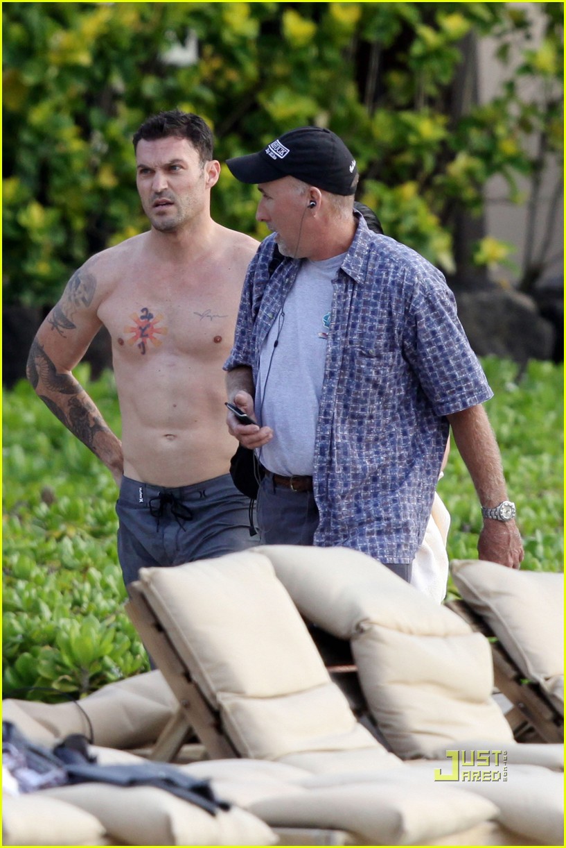 Megan Fox: Bikini Abs of Steel!: Photo 2455207 | Megan Fox Photos ...