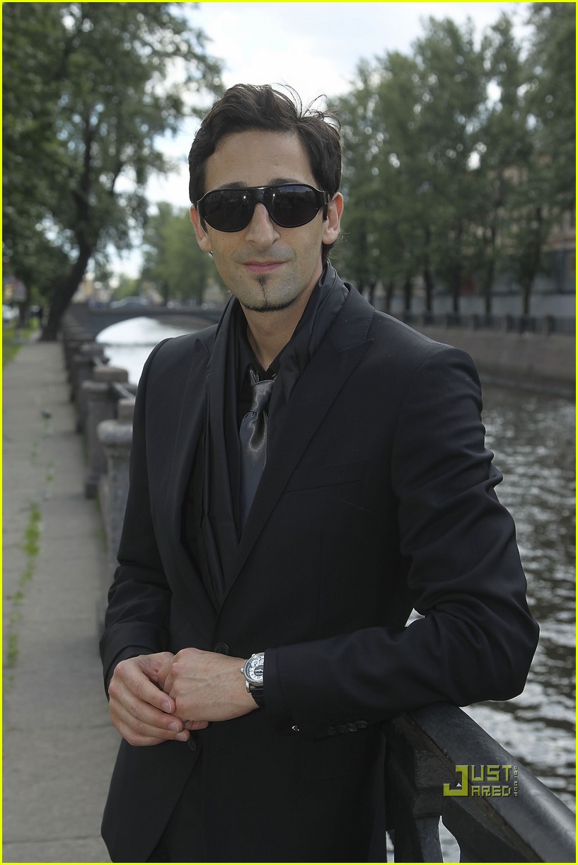 Adrien Brody: St. Petersburg with Eva Green!: Photo 2459967 | Adrien ...