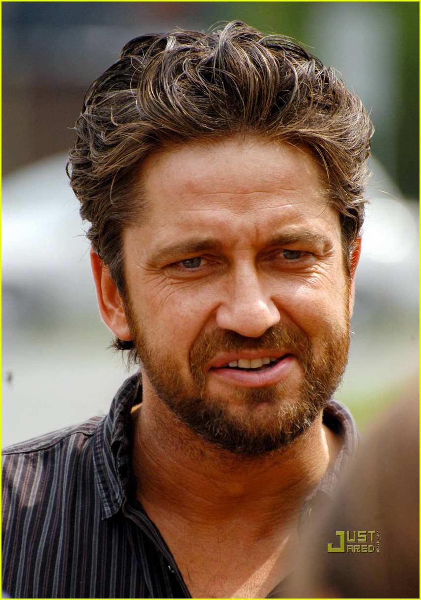 Gerard Butler: Bridge Cafe Preacher: Photo 2469303 | Gerard Butler ...
