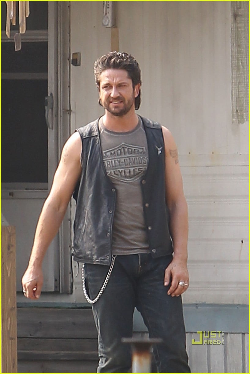 Gerard Butler is the Machine Gun Preacher: Photo 2465463 | Gerard ...