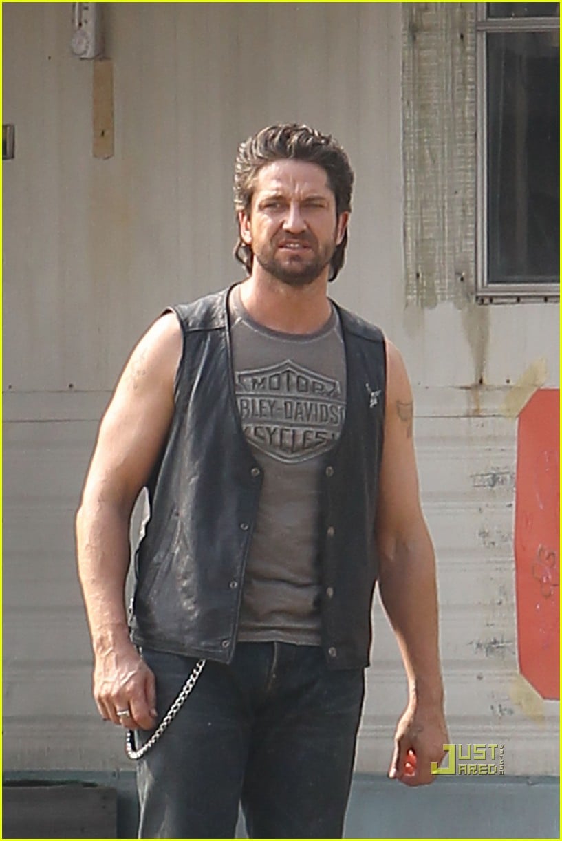 Gerard Butler is the Machine Gun Preacher: Photo 2465469 | Gerard ...