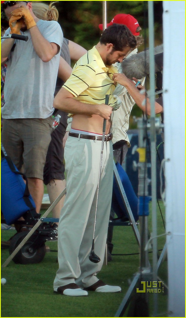 Zachary Levi: Treasure Trail Edition: Photo 2466730 | Shirtless ...