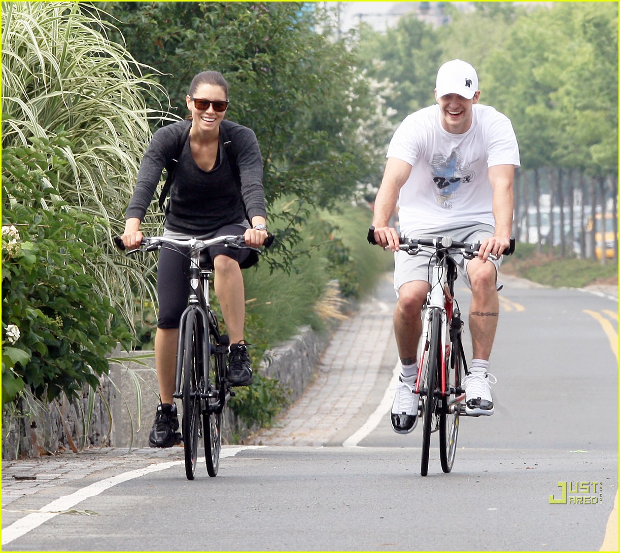Justin Timberlake & Jessica Biel: Biking Buddies!: Photo 2468605 ...