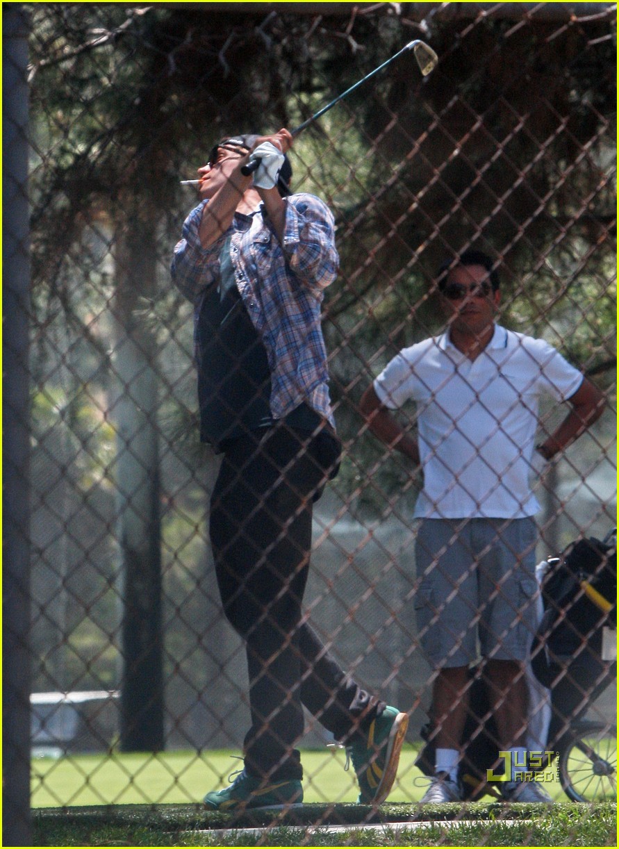 Hayden Christensen: Golf Course Run!: Photo 2471134 | Hayden ...