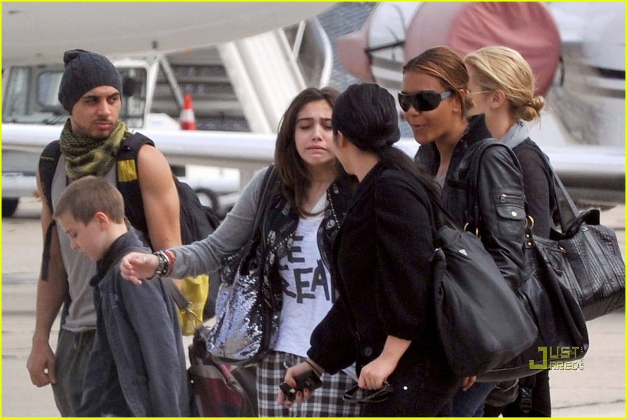 Madonna & Lourdes: Bourget Private Jet!: Photo 2470840 | Carlos Leon ...