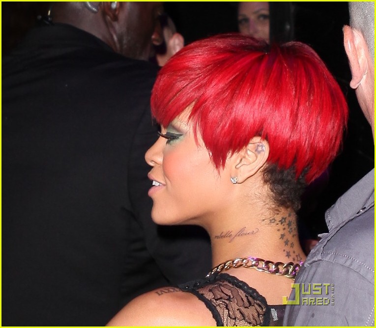 Rihanna: Fans First, Party Later: Photo 2472993 | Rihanna Photos | Just ...