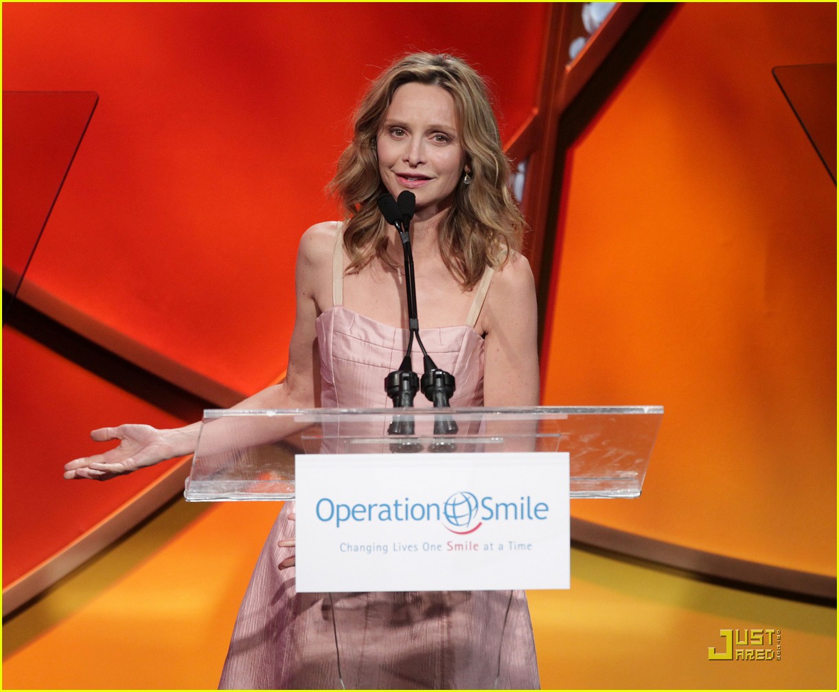 Calista Flockhart: Operation Smile Gala: Photo 2482783 | Calista ...