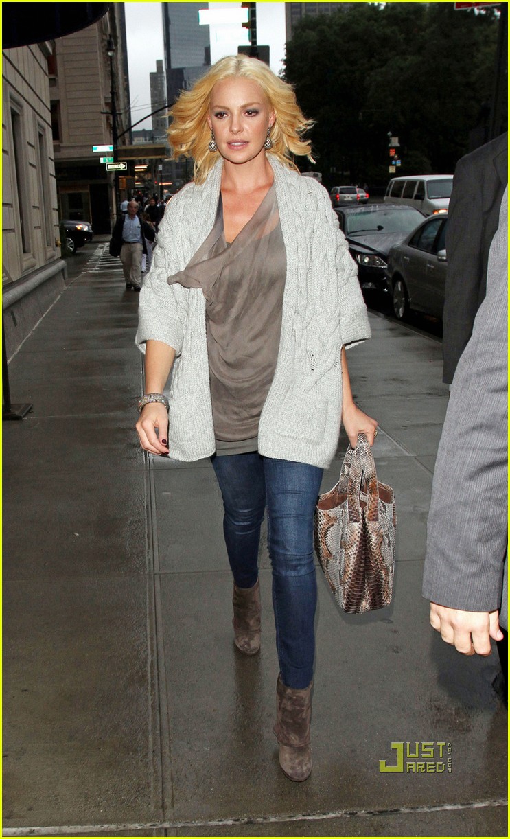 Katherine Heigl & David Letterman Smokestik It Up: Photo 2483500 ...
