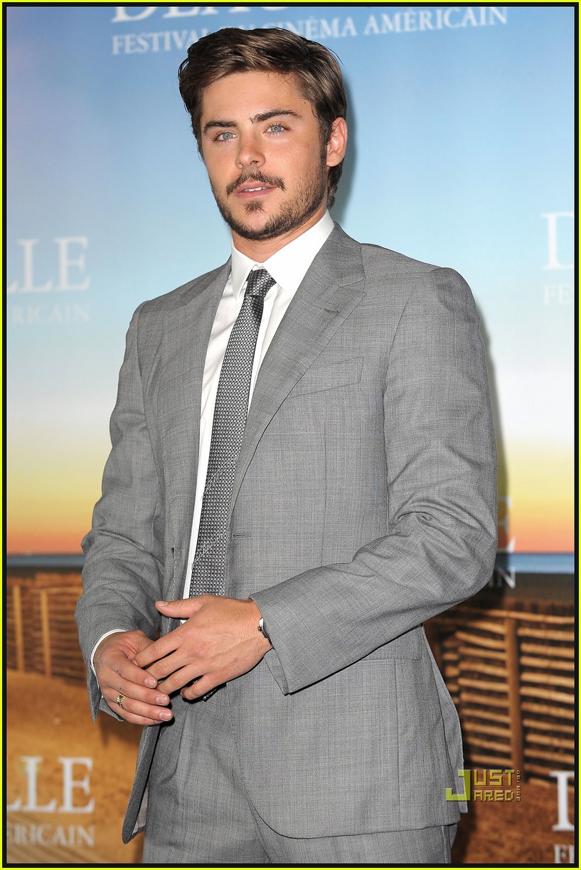 Zac Efron's Beard -- LOVE IT or LEAVE IT?: Photo 2479089 | Zac Efron ...