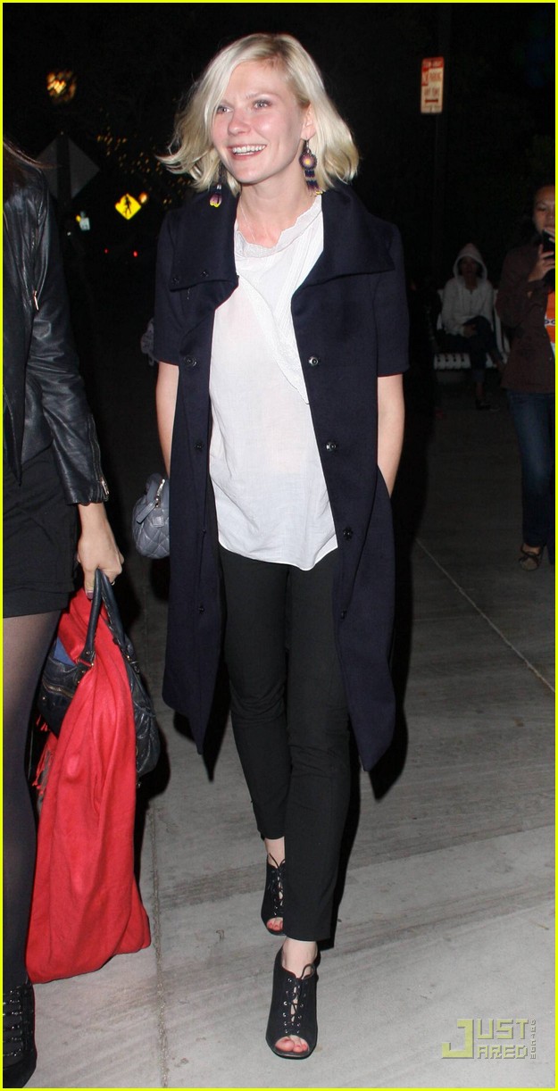 Kirsten Dunst & Jason Boesel: Maroon 5 Match: Photo 2486010 | Jason ...