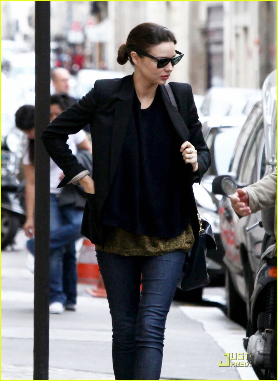 Photo: kerr bloom train 11 | Photo 2484489 | Just Jared: Entertainment News