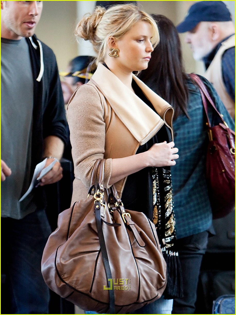 Jessica Simpson: Christmas Album is Complete!: Photo 2486802 | Eric ...