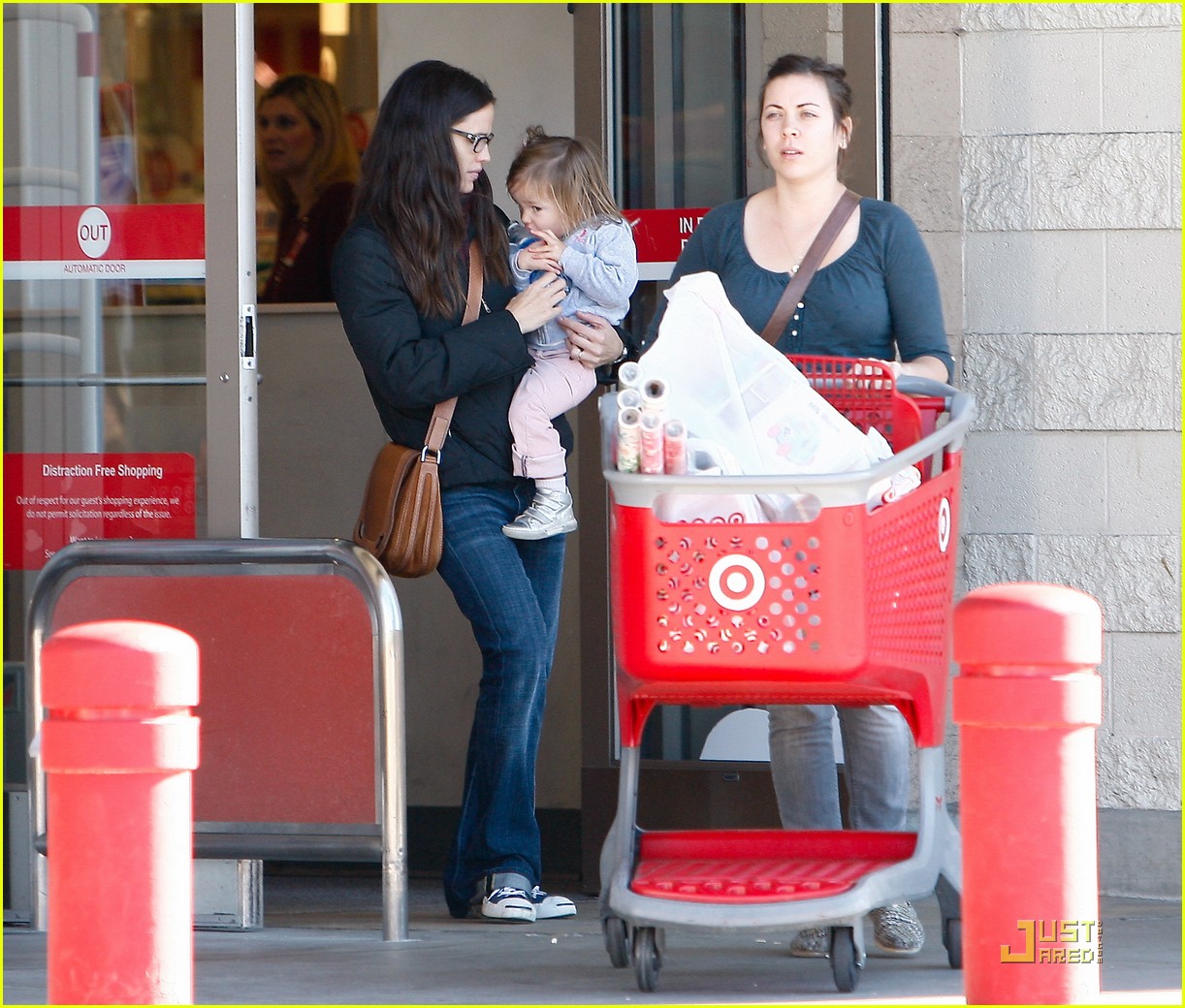 Jennifer Garner & Seraphina: Right on Target: Photo 2499420 | Celebrity ...