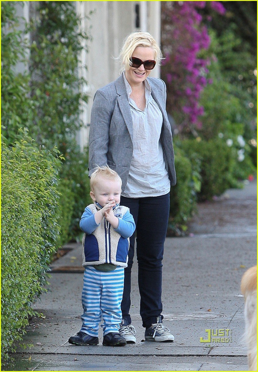 Amy Poehler: Farmers Market with Archie!: Photo 2497566 | Amy Poehler ...