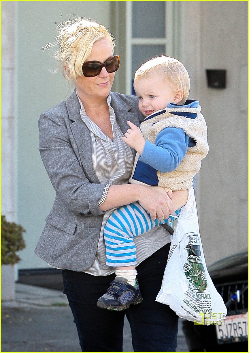 Amy Poehler: Farmers Market with Archie!: Photo 2497567 | Amy Poehler ...