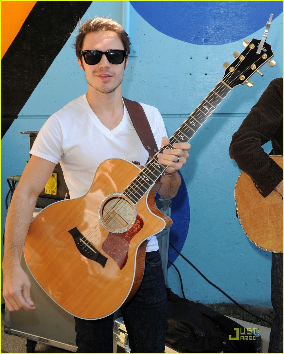 Kris Allen: Miami Dolphins Dude: Photo 2501308 | Kris Allen Photos ...