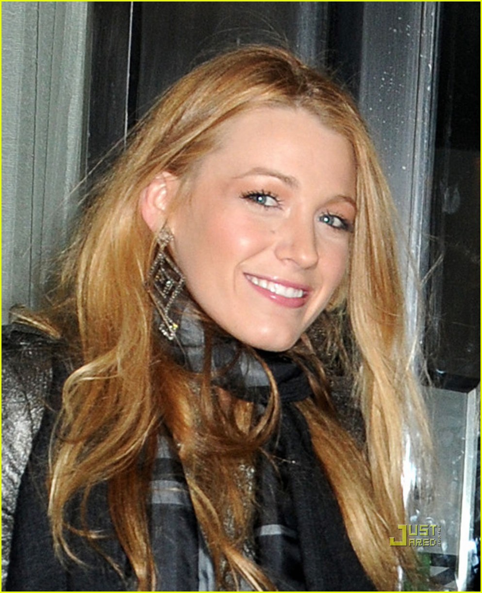 Blake Lively: 'Blue Valentine' Premiere Back Door!: Photo 2501835 ...