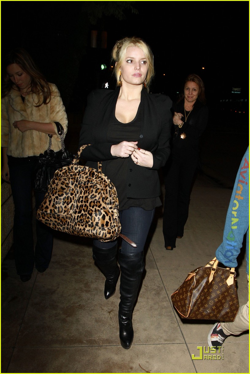 Jessica Simpson: Dinner At A Steakhouse: Photo 2503902 | Jessica ...