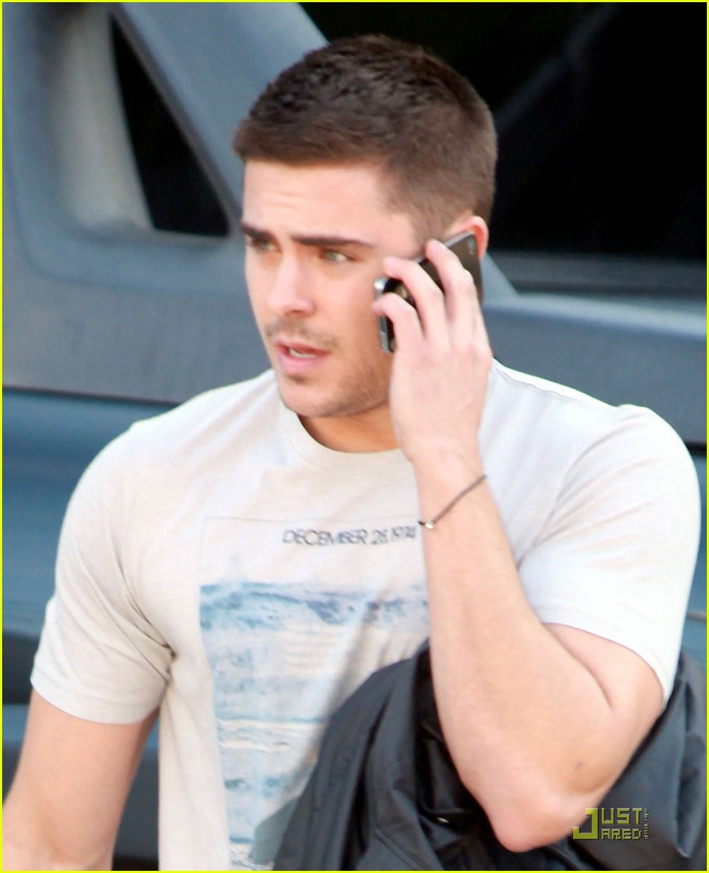 Zac Efron Is a Zen Master: Photo 2513624 | Zac Efron Photos | Just ...