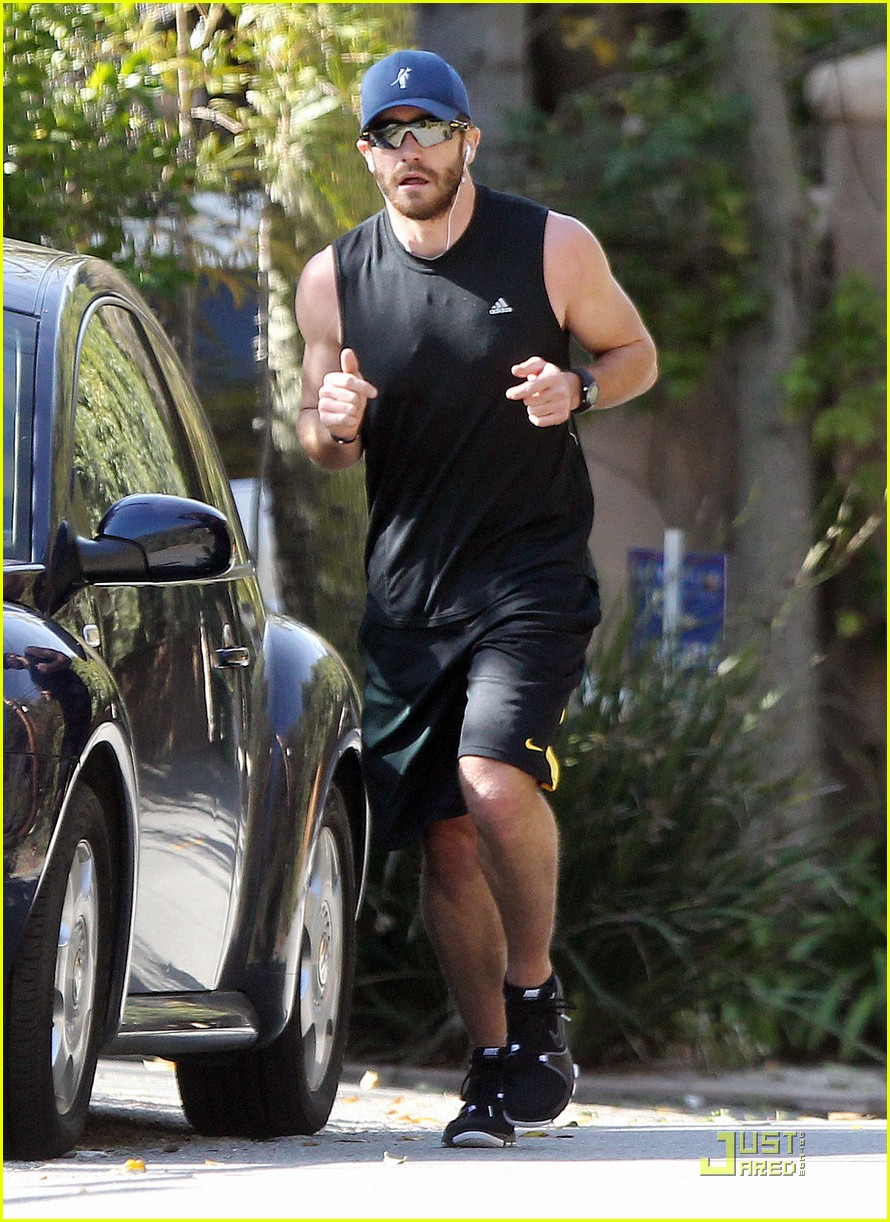 Jake Gyllenhaal: Working on His Fitness: Photo 2511018 | Jake ...