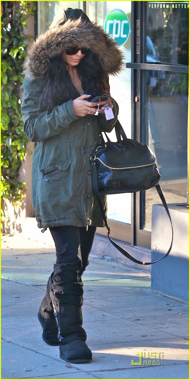 Vanessa Hudgens Gets an Adjustment: Photo 2508197 | Vanessa Hudgens ...