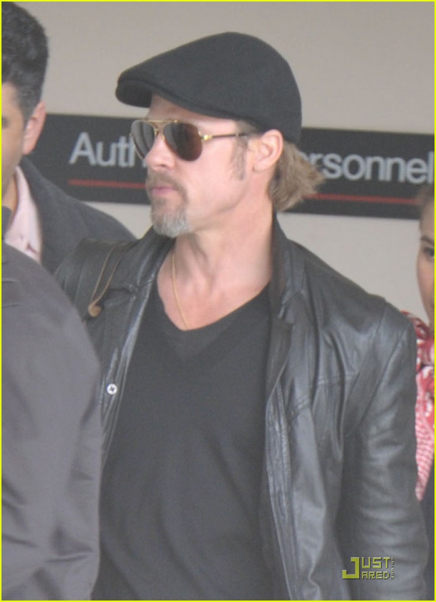 Brad Pitt: LAX Security Stud: Photo 2522380 | Brad Pitt Photos | Just ...