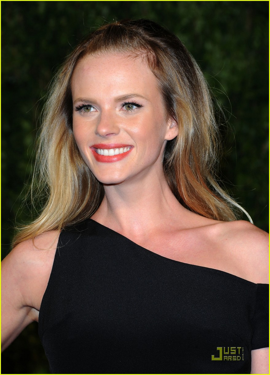 Anne V - Vanity Fair Oscar Party: Photo 2524119 | 2011 Oscars, Anne ...