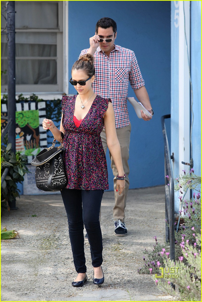 Jessica Alba & Cash Warren Check Out Preschools: Photo 2528120 | Cash ...