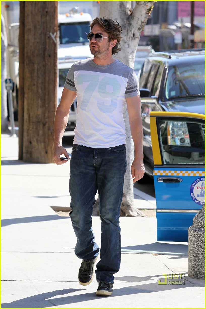 Gerard Butler: The Doctor Will See You Now!: Photo 2526452 | Gerard ...