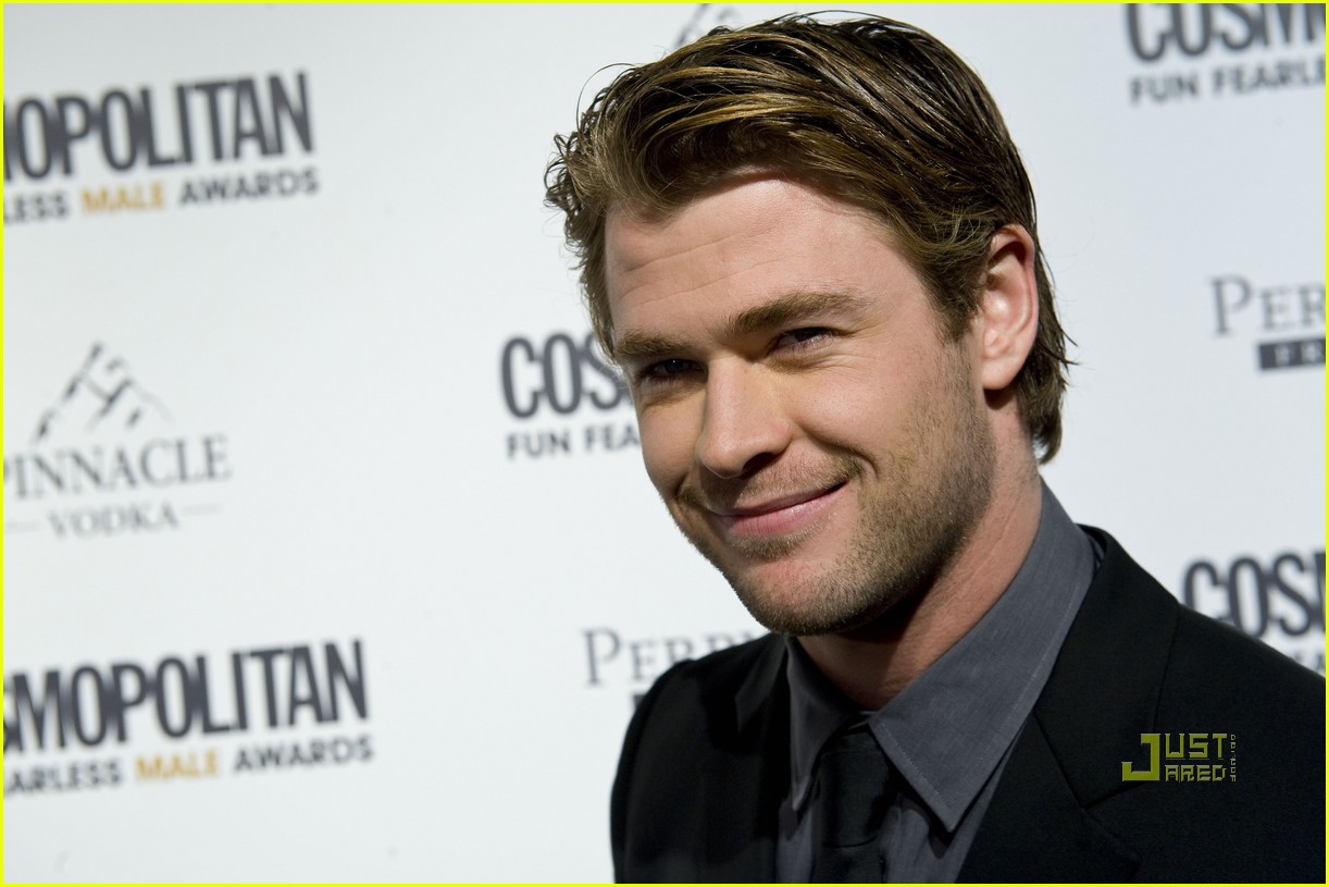 Chris Hemsworth: Cosmopolitan Fun Fearless Male Awards!: Photo 2526161 ...