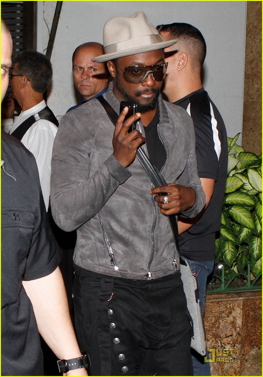 Rodrigo Santoro Hits Rio with Jamie Foxx & will.i.am: Photo 2529555 ...