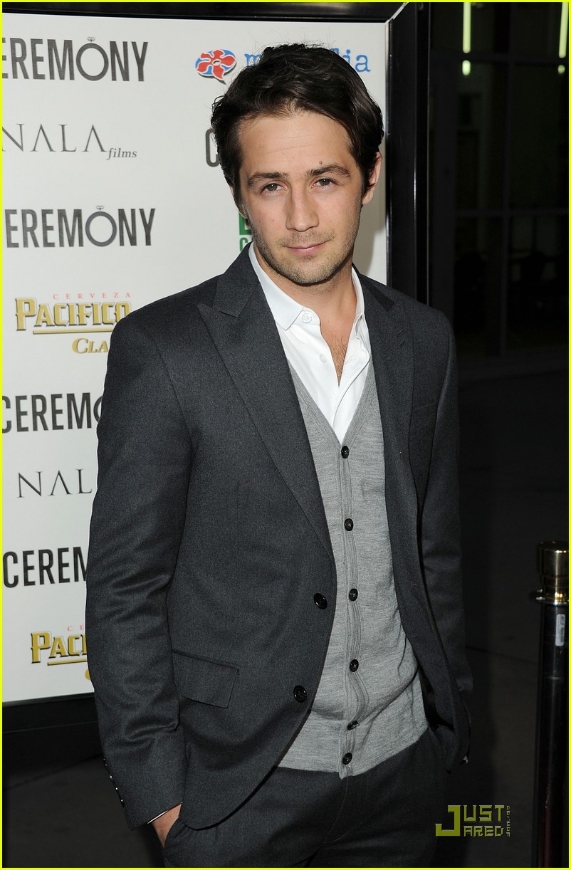 Uma Thurman: 'Ceremony' Premiere with Michael Angarano!: Photo 2529698 ...