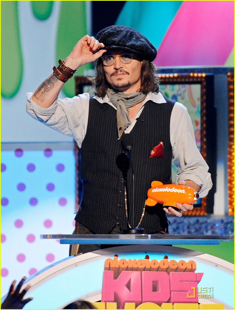 Johnny Depp: Slime Hose at KCA 2011!: Photo 2532422 | 2011 Kids' Choice ...