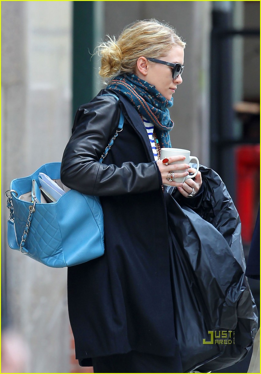 Ashley Olsen: One More Cup of Coffee: Photo 2535750 | Ashley Olsen ...