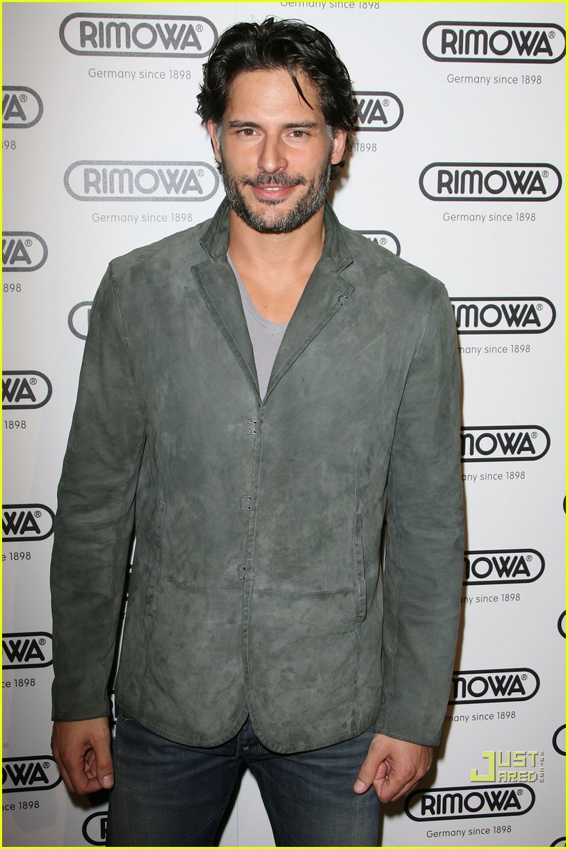 Jessica Alba: Rimowa Rocks!: Photo 2544789 | Amy Smart, Jessica Alba ...