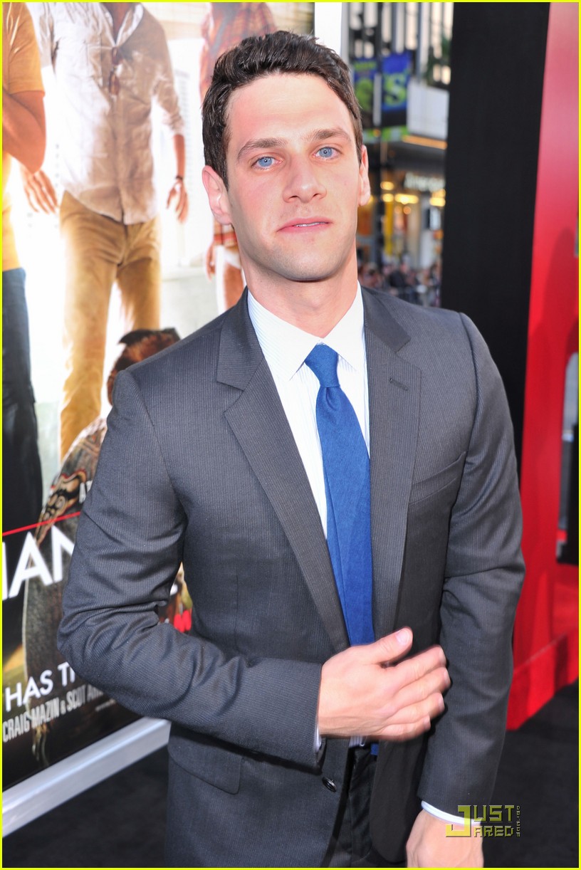 Kristen Bell: Monkey Madness at 'Hangover Part II' Premiere!: Photo ...