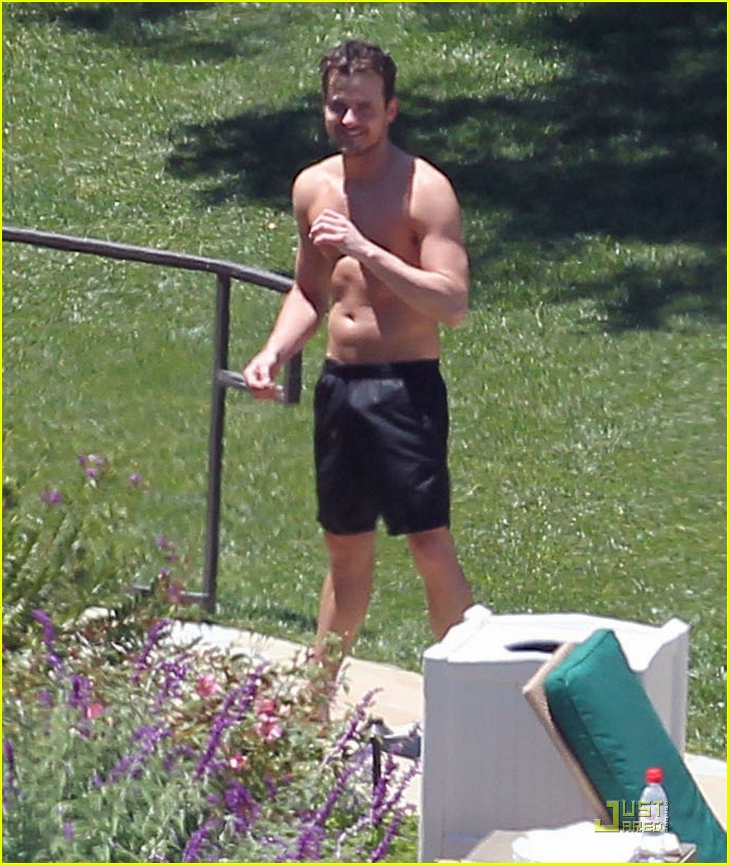 Jared Followill: Shirtless Pool Time!: Photo 2544489 | Jared Followill ...