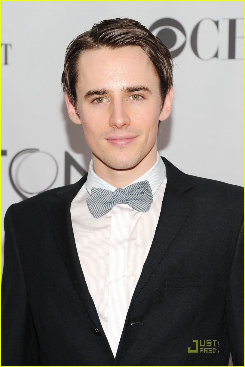 Reeve Carney & Jennifer Damiano - Tony Awards 2011: Photo 2551797 ...