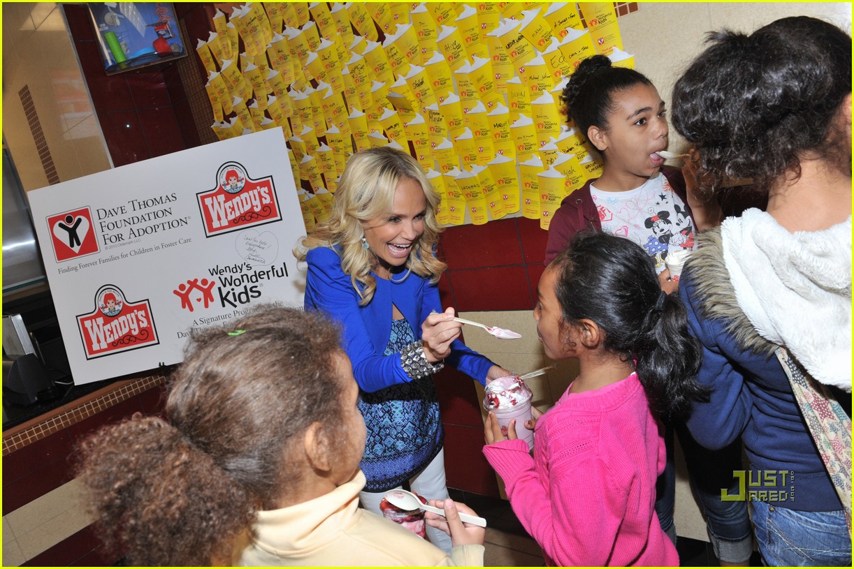 Kristin Chenoweth: Father's Day Frosty Weekend!: Photo 2552969 ...