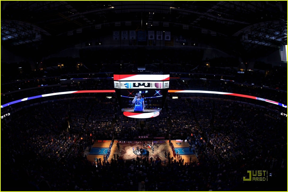 Kelly Clarkson: National Anthem at NBA Finals!: Photo 2550482 | Kelly ...