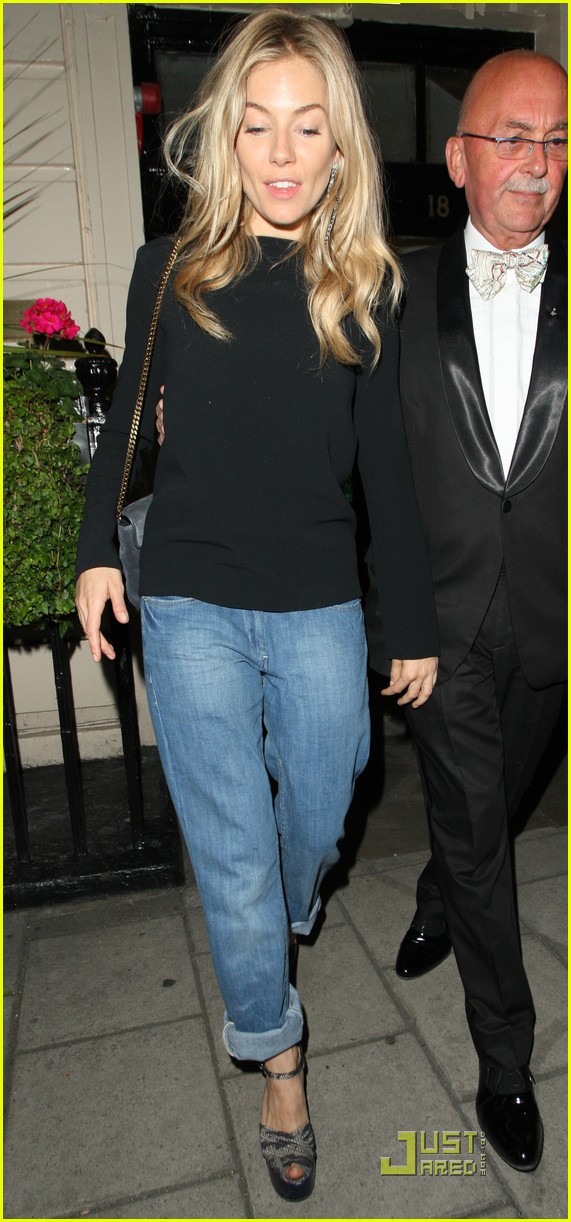 Sienna Miller: Flare Path Finale!: Photo 2551236 | Sienna Miller Photos ...