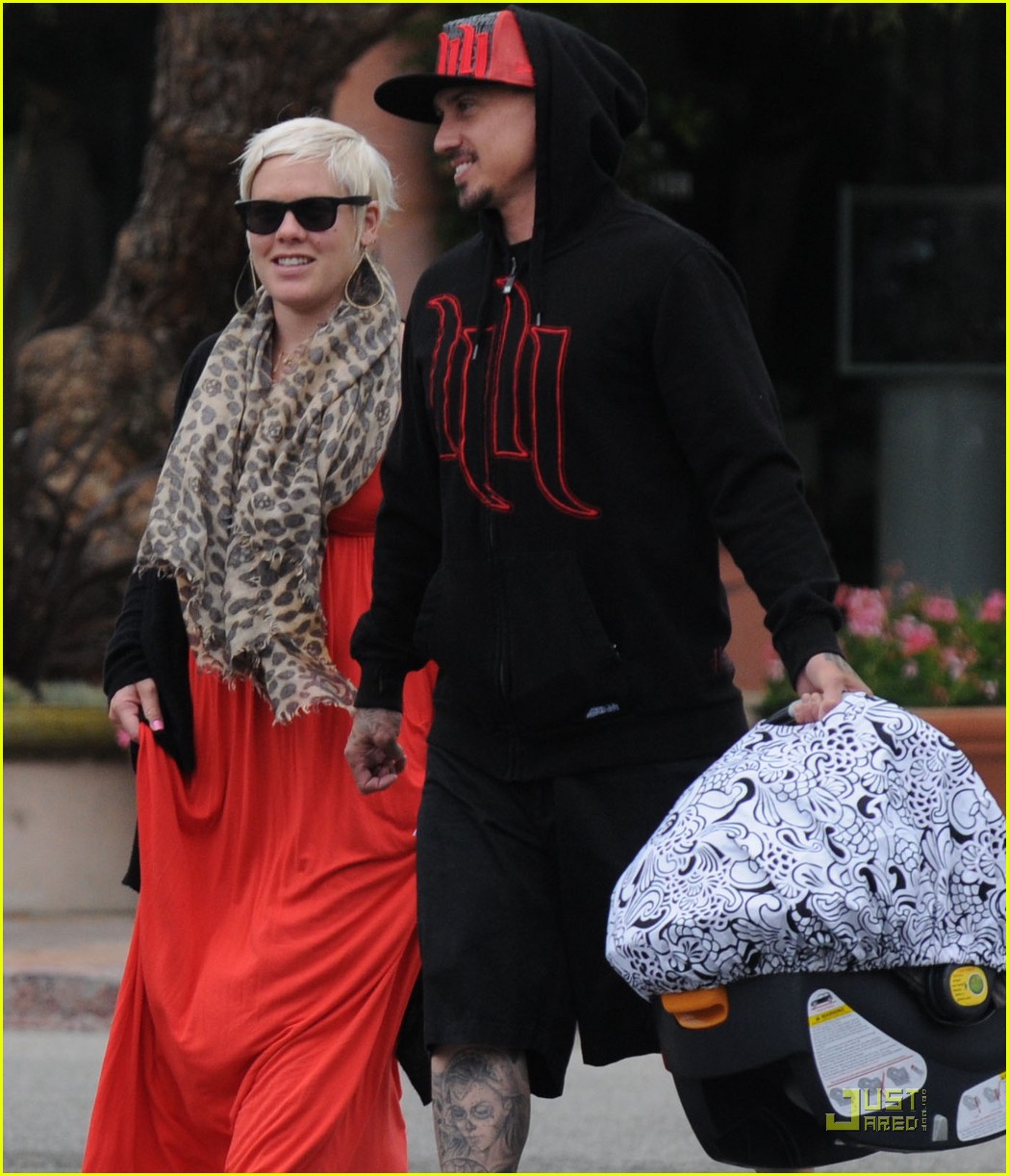 Pink: Happy Father's Day, Carey!: Photo 2553847 | Carey Hart, Celebrity ...