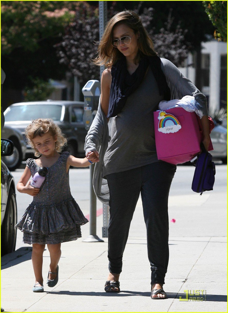 Jessica Alba: After School Stroll with Honor!: Photo 2556787 | Cash ...